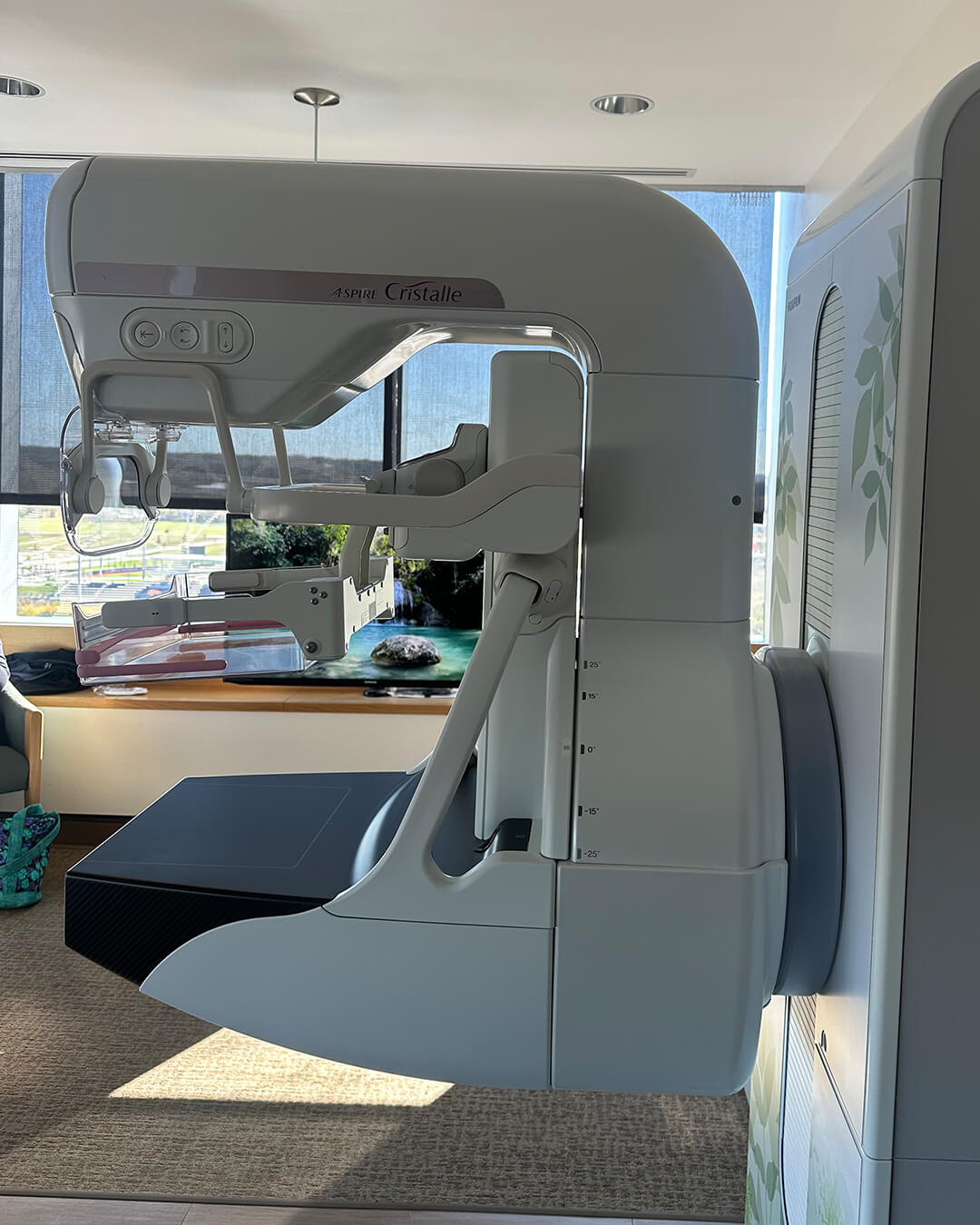 New Mammography Machine Boosts Patient Convenience - Think Whole Person ...